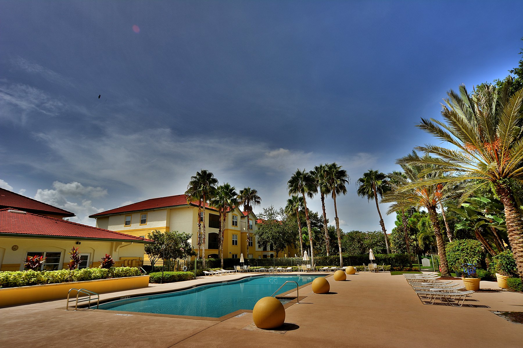 Royal Greens - Universal Team Realty